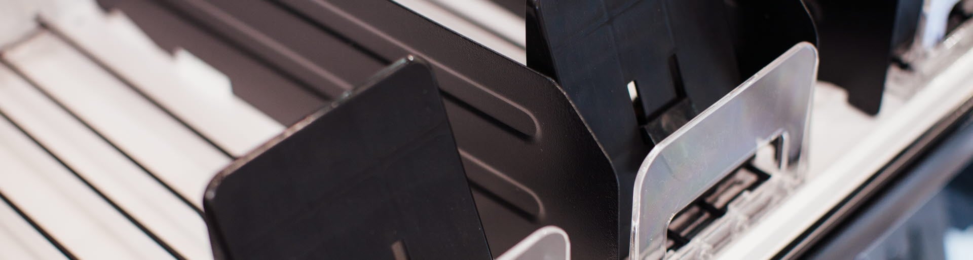 Pusher tray on shelf - Multivo™ Max