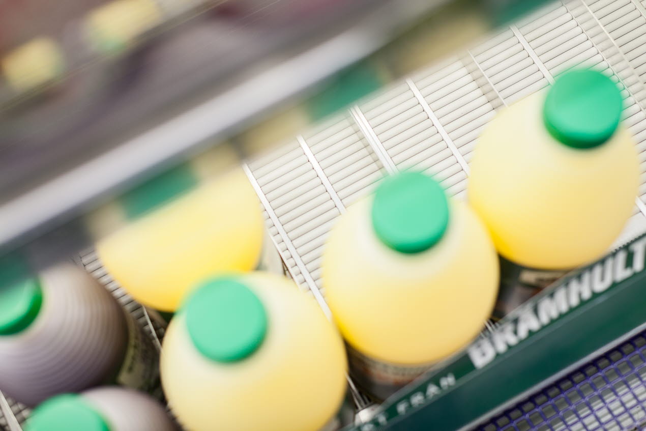 Gravity feed system | HL Display