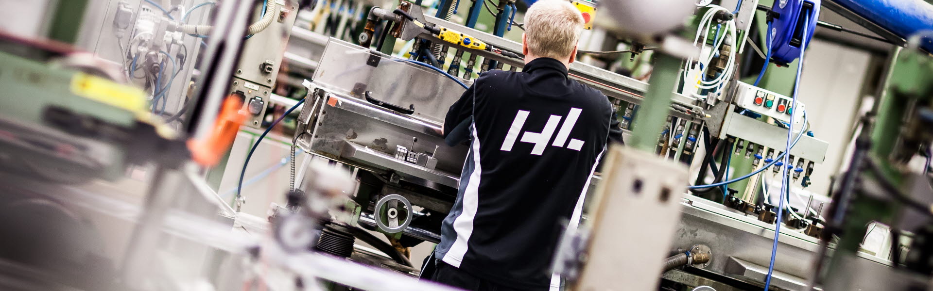 About us | HL Display